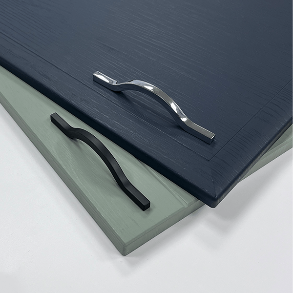Chrome/Black Curved Pull Handle | Elegant & Functional Cabinet Fitting ...